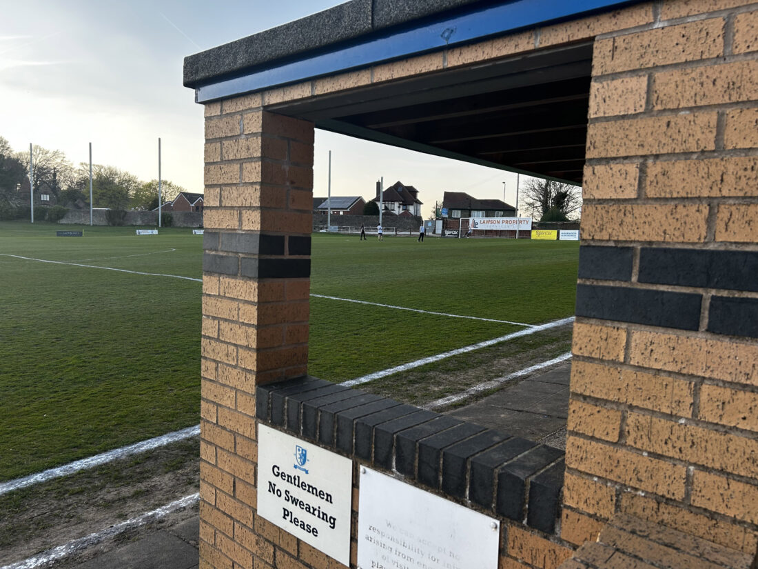 The Home Of Football Tour in Sheffield [De Groundhop] - Staantribune